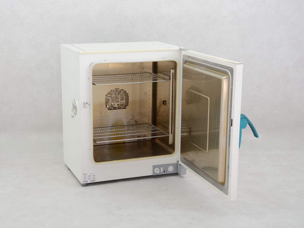 Étuvé Heraeus UT12P - Gemini BV