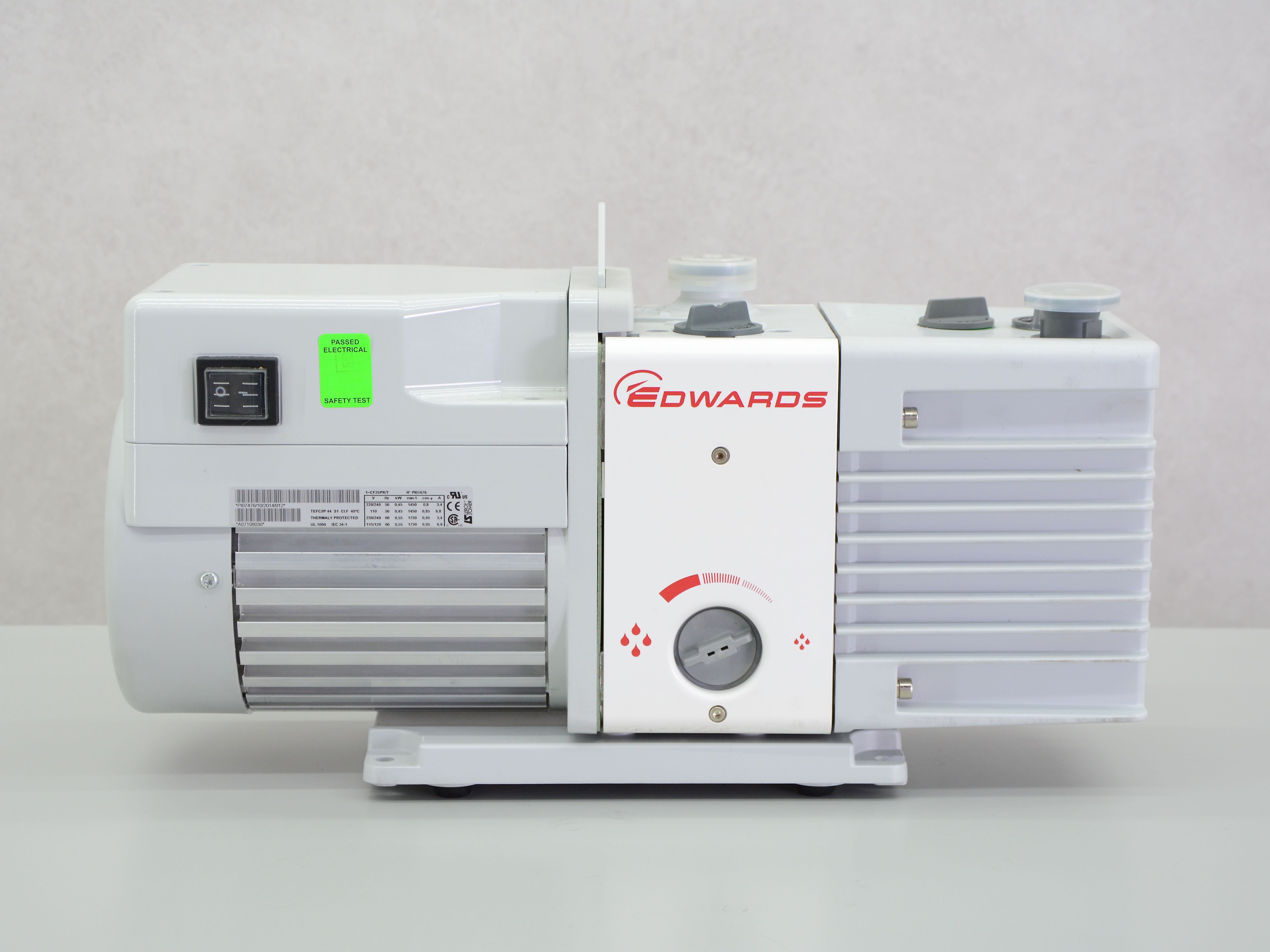 Pompe à vià l'huile Edwards RV8 - Gemini BV