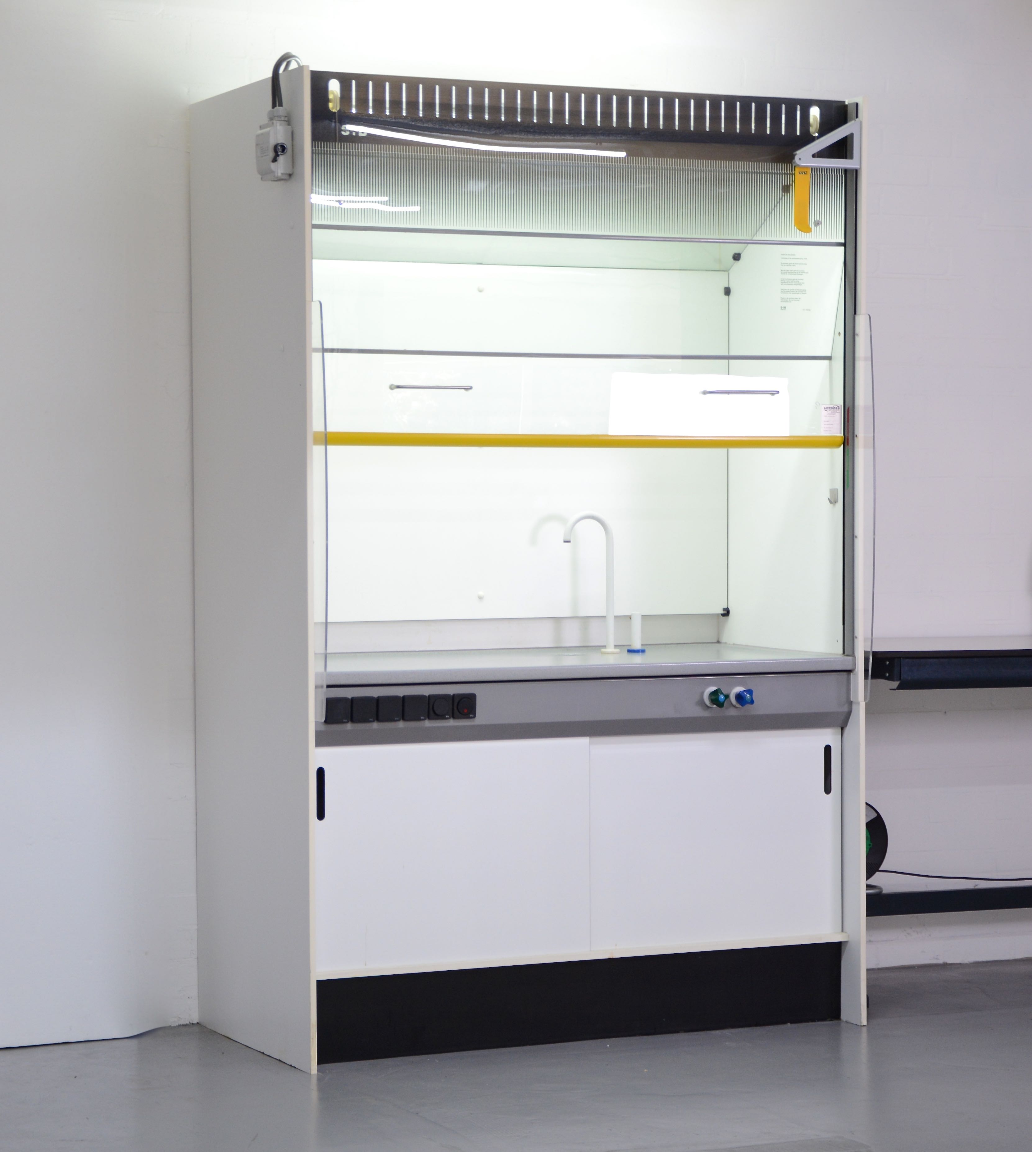 Hotte laboratoire S+B - Gemini BV