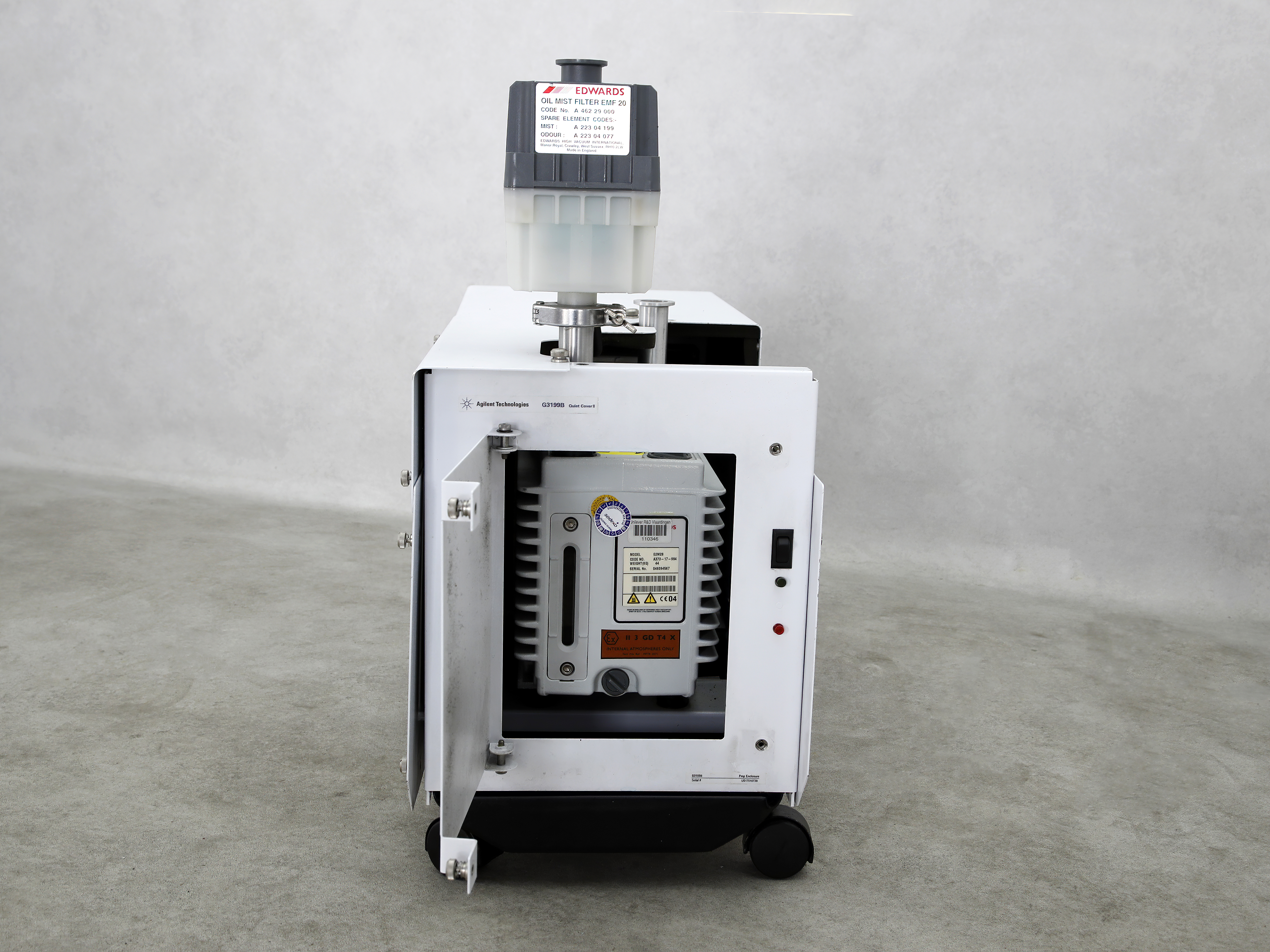 Edwards E2M28 Agilent G3199B Pompe à vide + Caisson insonorisant ...