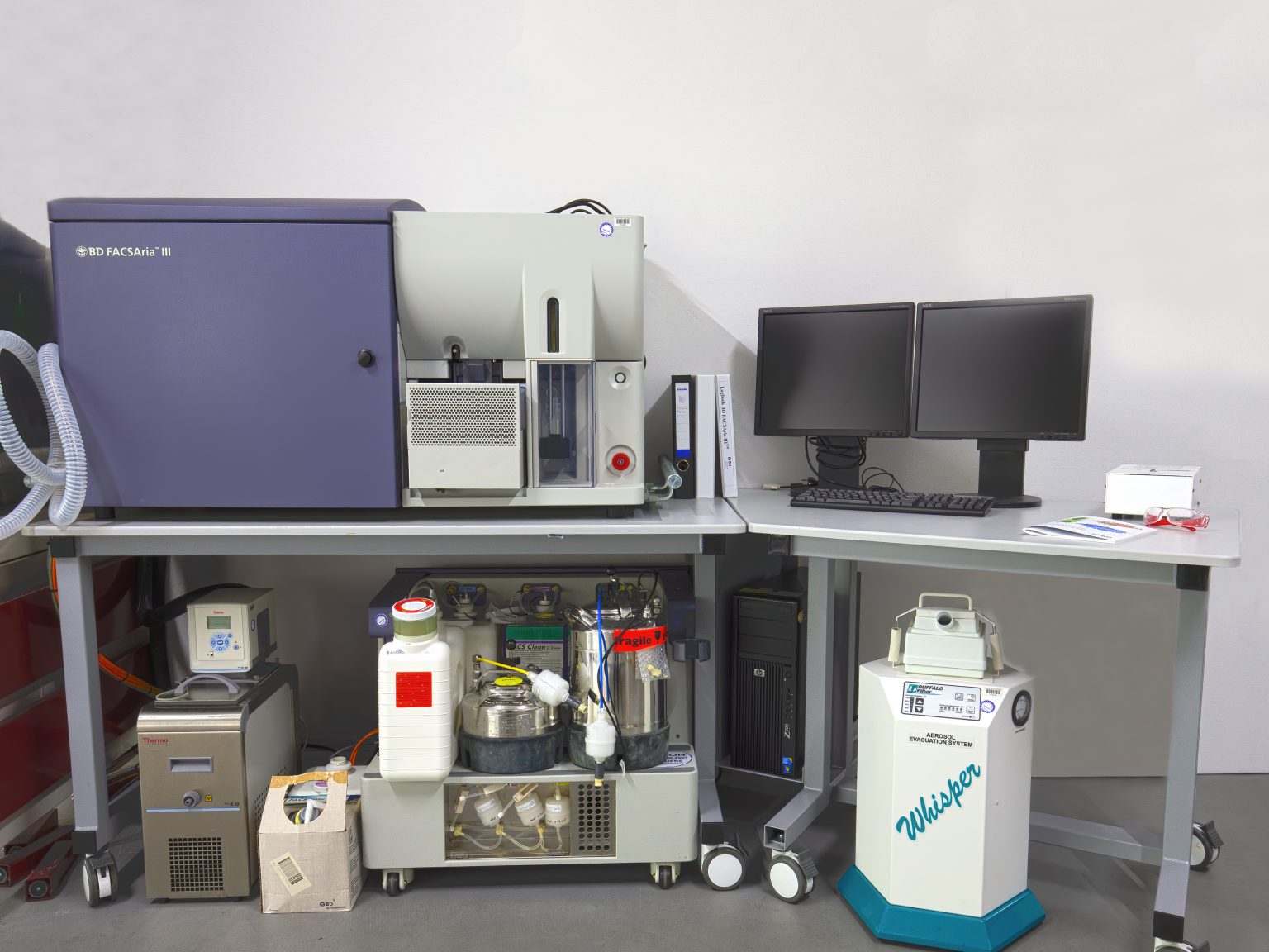 Cytomètre en flux BD - Becton Dickinson FACSAria III - Gemini BV