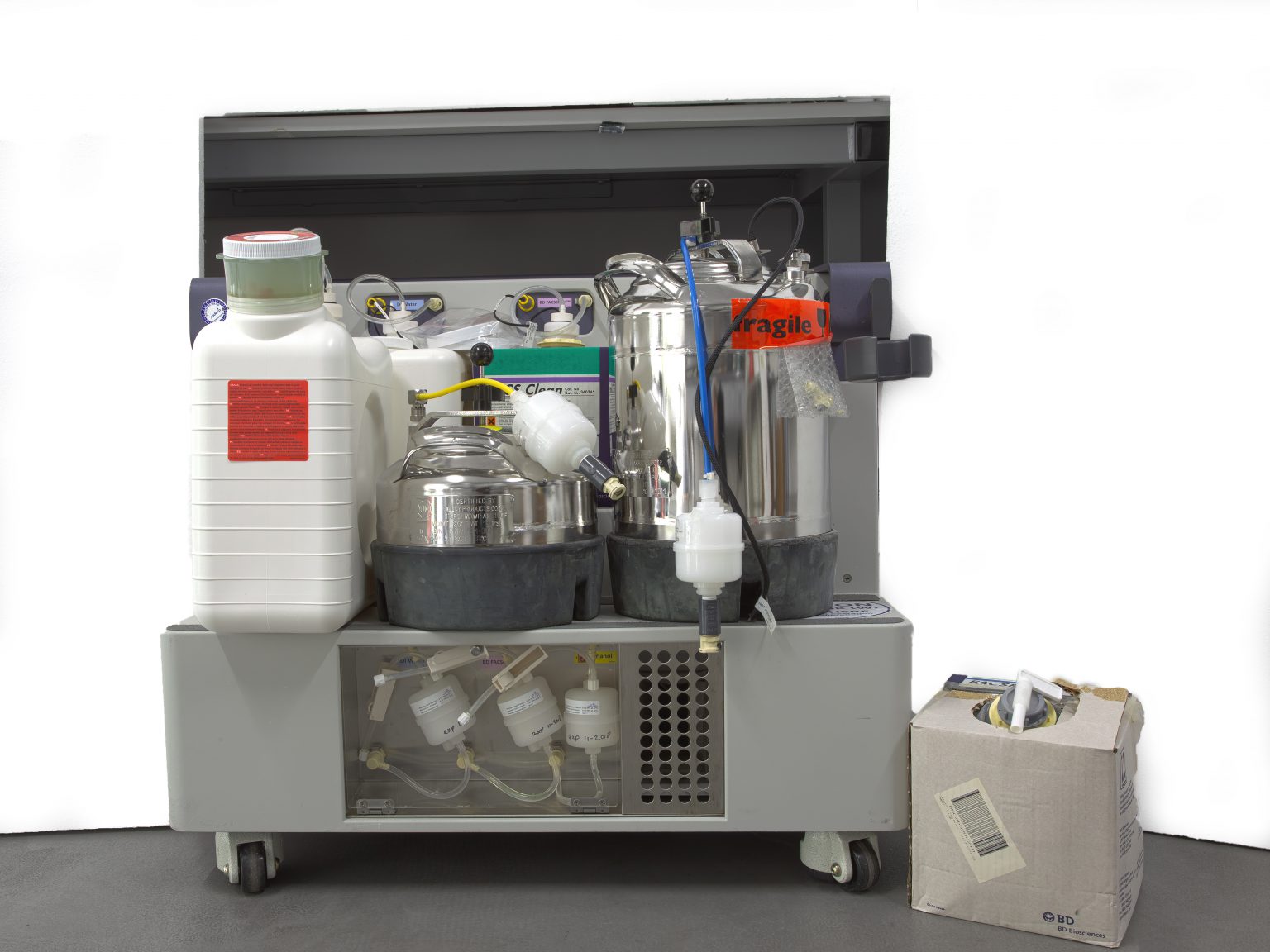 Cytomètre en flux BD - Becton Dickinson FACSAria III - Gemini BV