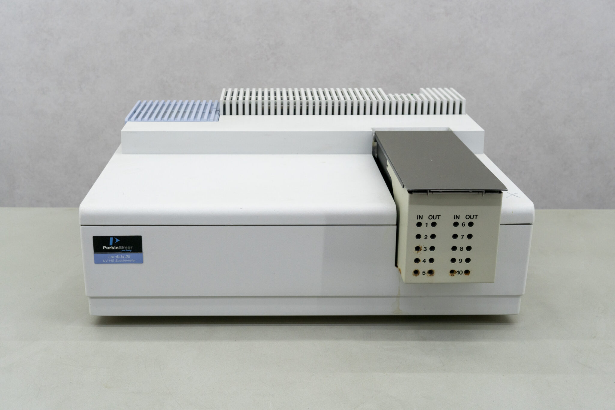 Spectrophotomètre Perkin Elmer Lambda 25 UV-Vis - Gemini BV