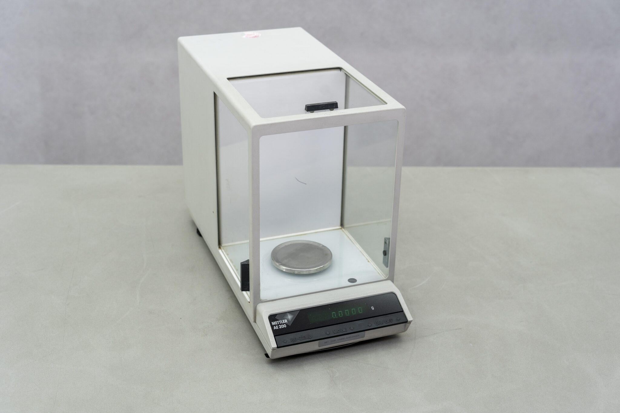 Balance Mettler AE200-S - Gemini BV