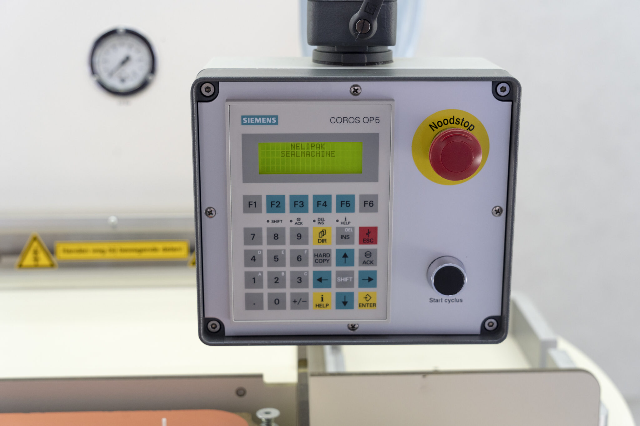 Machine à sceller Nelipak AH-17-183-S - Gemini BV