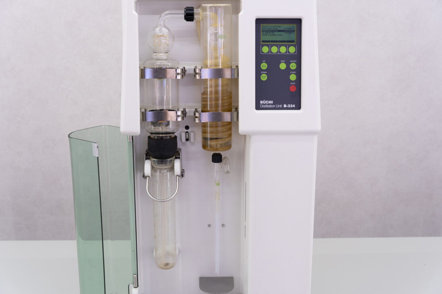 Unité de distillation Büchi B-324 - Gemini BV